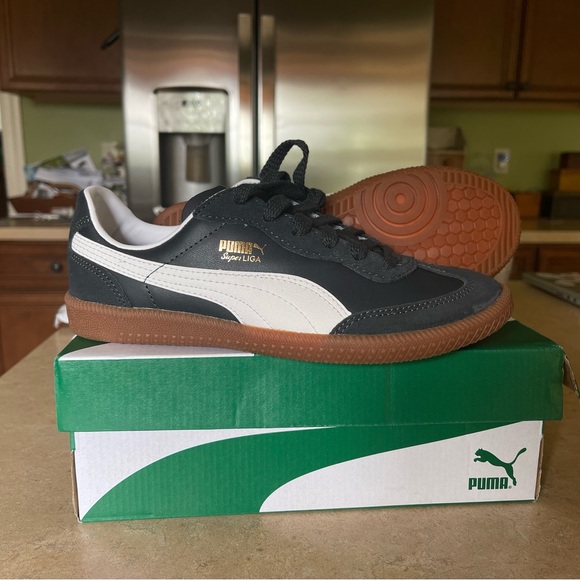 Puma | Shoes | Brand New Puma Super Liga Retro Og Womens 65 Navyblack ...